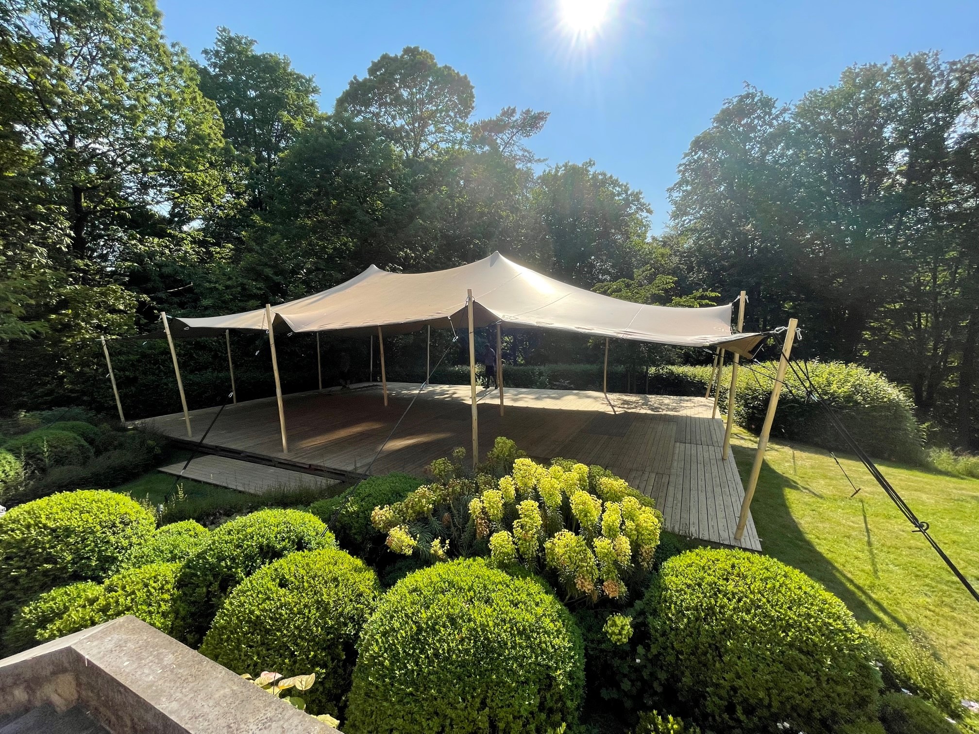 All-Loc | Location et vente de tentes et chapiteaux haut de gamme